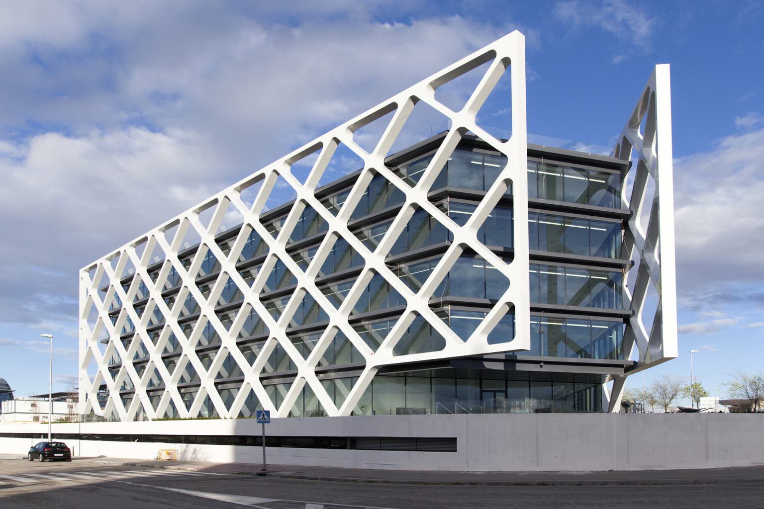 DETAIL STRUCTURAL DESIGN INCLUDING THE FAÇADE FOR OXXEO OFFICE BUILDING ...